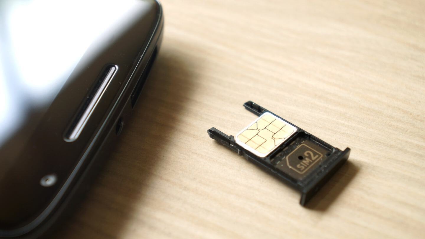 Mini, micro ou nano? Como é o SIM card de corte triplo ⁄ Manual do Usuário